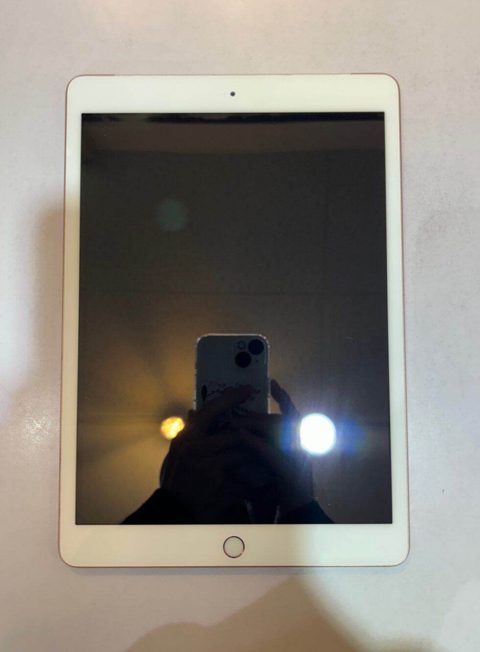 iPad7液晶修理 – 沖縄 iPhone修理 スマイルファクトリー